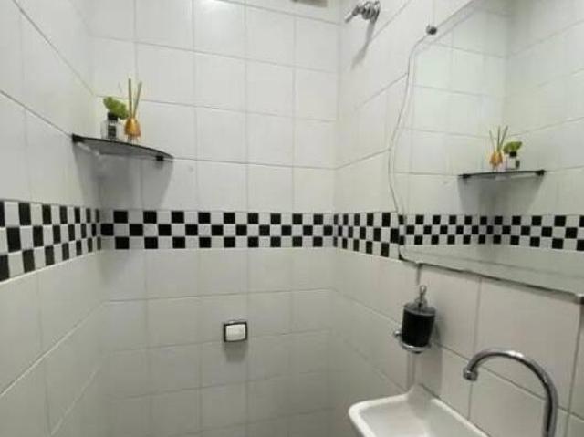 Casa para venda em Parque Residencial Califórnia de 200.00m² com 2 Quartos, 1 Suite e 3 Garagens