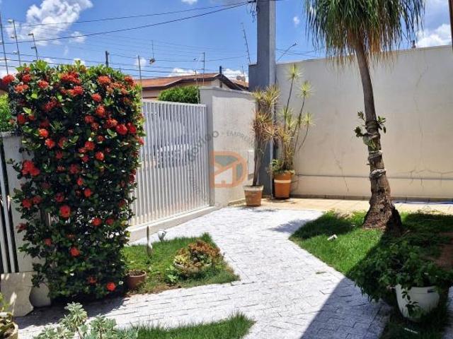 Casa para venda em Parque Residencial Cambui de 172.00m² com 3 Quartos, 1 Suite e 3 Garagens