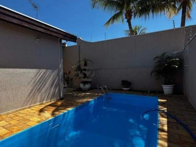 Casa para venda em Parque Residencial Cambuí de 181.19m² com 3 Quartos, 1 Suite e 2 Garagens