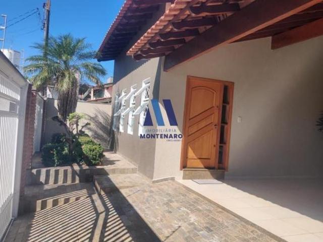 Casa para venda em Parque Residencial Celina Dalul de 234.00m² com 3 Quartos, 1 Suite e 2 Garagens