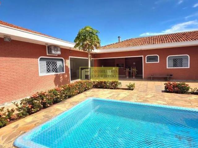 Casa para venda em Parque Residencial Comendador Mançor Daud de 576.00m² com 5 Quartos e 4 Suites