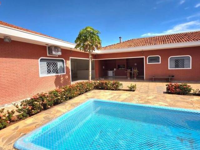 Casa para venda em Parque Residencial Comendador Mancor Daud de 320.00m² com 4 Quartos, 4 Suites e 6