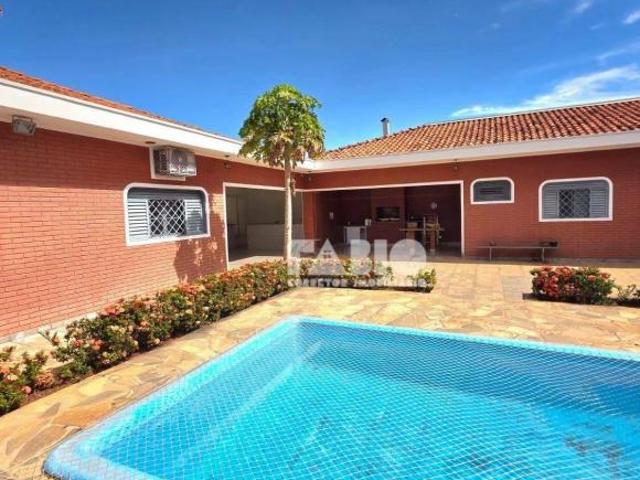 Casa para venda em Parque Residencial Comendador Mancor Daud de 320.00m² com 4 Quartos, 4 Suites e 6