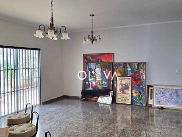 Casa para venda em Parque Residencial Comendador Mancor Daud de 320.00m² com 5 Quartos, 4 Suites e 2