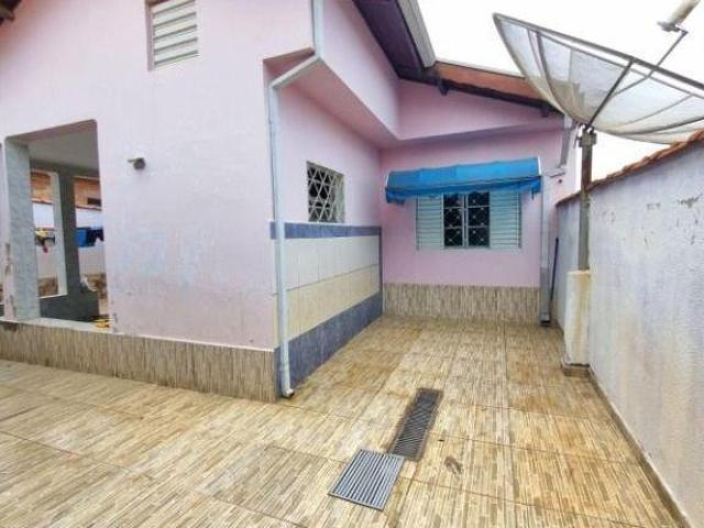 Casa para venda em Parque Residencial Do Lago de 69.00m² com 2 Quartos e 2 Garagens