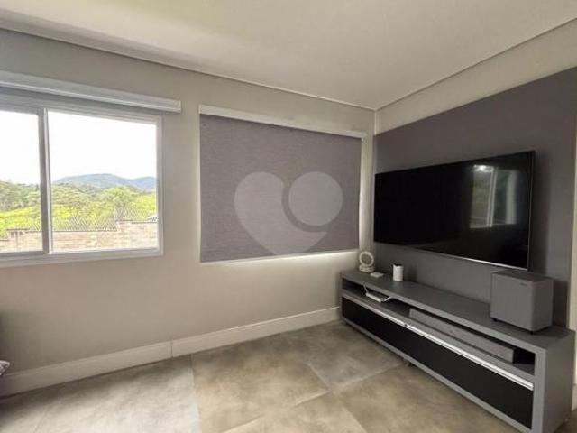 Casa para venda em Parque Residencial Eloy Chaves de 248.00m² com 4 Quartos, 4 Suites e 4 Garagens