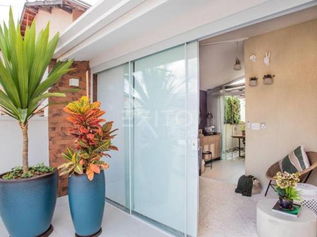 Casa para venda em Parque Residencial Eloy Chaves de 250.00m² com 2 Quartos e 2 Garagens