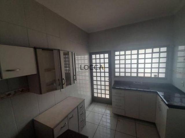 Casa para venda em Parque Residencial Emir Garcia de 100.00m² com 2 Quartos e 2 Garagens