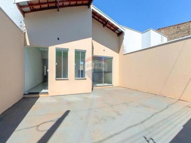Casa para venda em Parque Residencial Itamaraty de 58.70m² com 2 Quartos e 2 Garagens