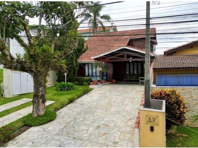 Casa para venda em Parque Residencial Itapeti de 218.46m² com 3 Quartos e 3 Suites