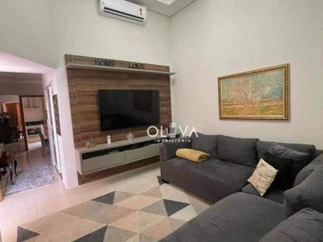 Casa para venda em Parque Residencial Lauriano Tebar Ii de 170.00m² com 3 Quartos e 2 Garagens