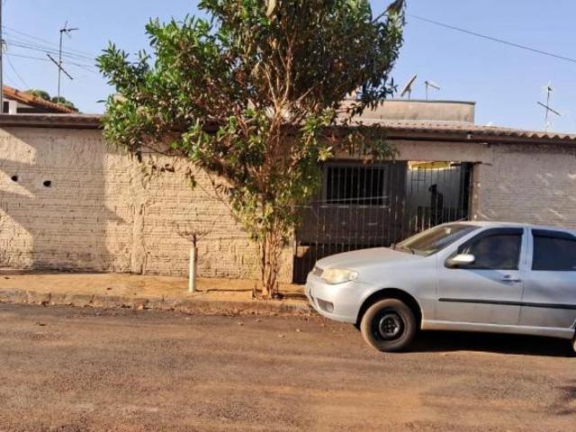 Casa para venda em Parque Residencial Vale Do Sol de 245.00m² com 2 Quartos e 2 Garagens