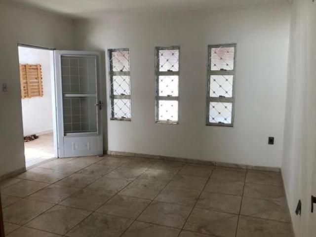 Casa para venda em Parque Residencial Vale Do Sol de 304.00m² com 2 Quartos, 1 Suite e 3 Garagens