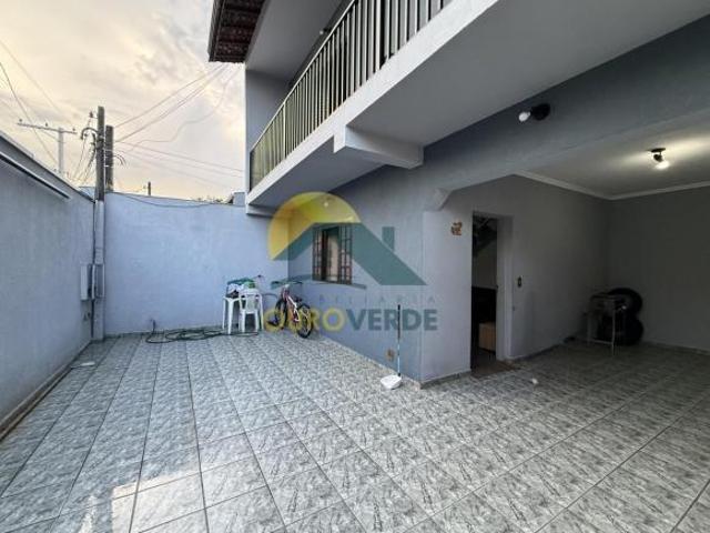 Casa para venda em Parque Residencial Vila União de 160.00m² com 3 Quartos, 1 Suite e 2 Garagens