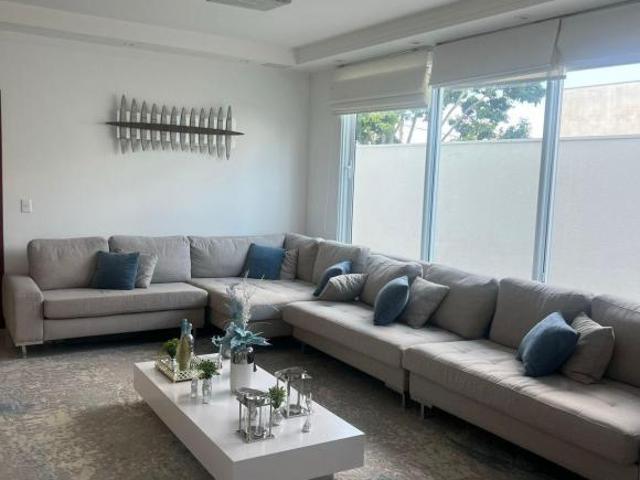 Casa para venda em Parque Residencial Villa Dos Inglezes de 370.00m² com 4 Quartos, 1 Suite e 4 Gara