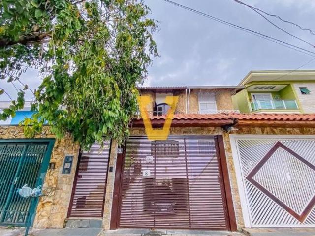 Casa para venda em Parque São Domingos com 3 quartos, sendo 3 suítes, 222m²