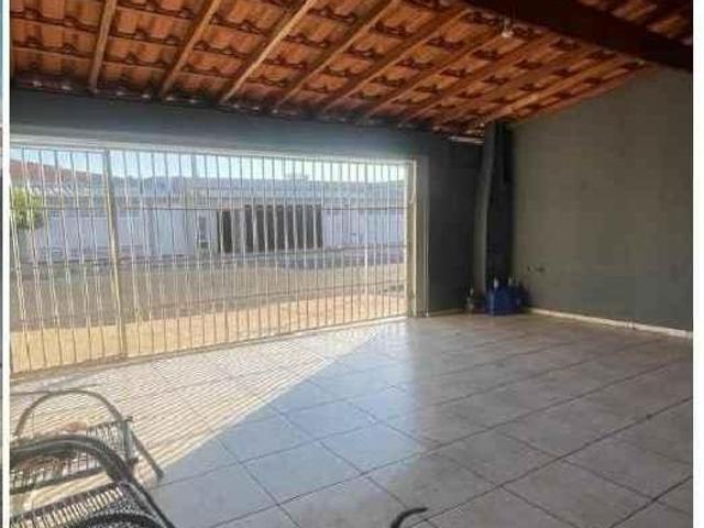 Casa para venda em Parque São Jerônimo de 130.00m² com 2 Quartos e 2 Garagens