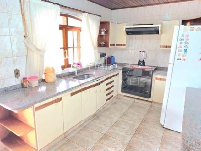 Casa para venda em Parque São Luiz de 401.00m² com 3 Quartos, 1 Suite e 11 Garagens