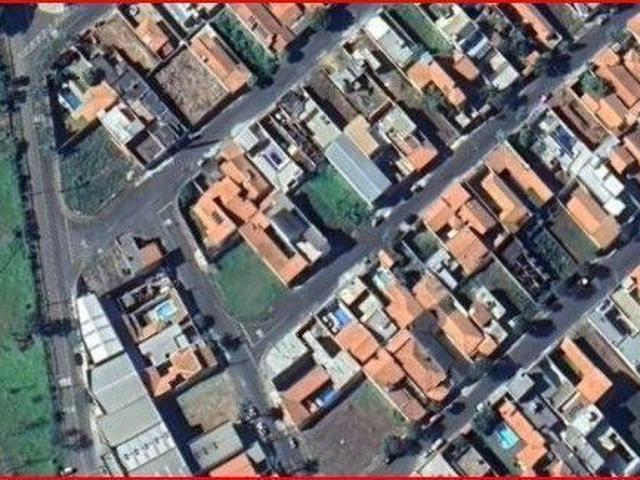 Casa para venda em Parque São Matheus de 10.00m² com 1 Quarto, 1 Suite e 1 Garagem