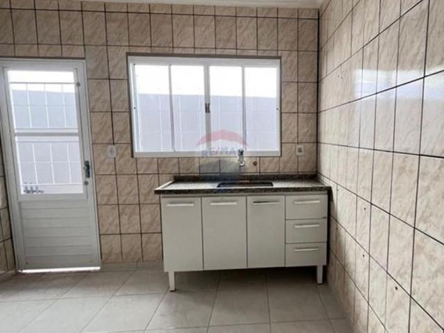 Casa para venda em Parque São Sebastião de 112.00m² com 2 Quartos e 2 Garagens