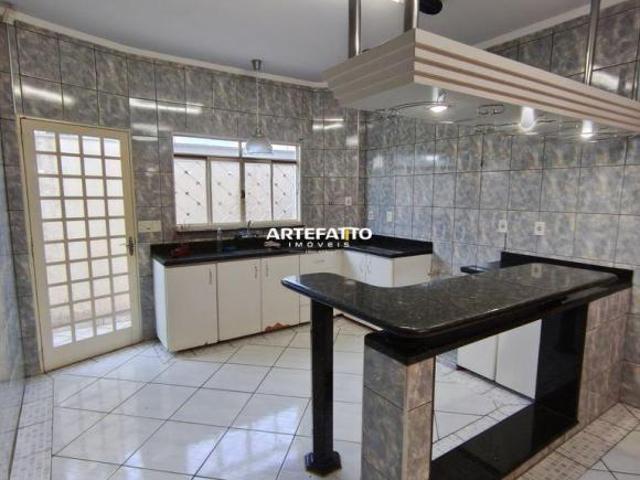 Casa para venda em Parque Santa Adélia de 237.00m² com 3 Quartos, 1 Suite e 3 Garagens