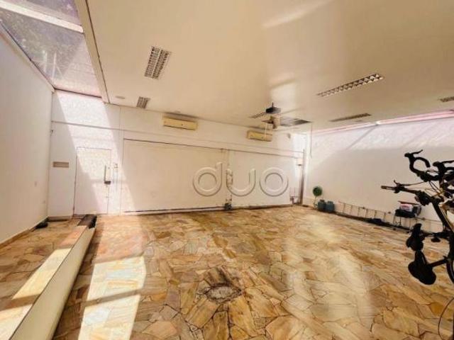 Casa para venda em Parque Santa Cecília de 246.00m² com 3 Quartos, 1 Suite e 2 Garagens