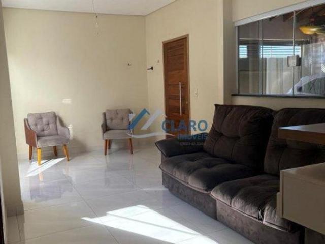 Casa para venda em Parque Santa Edwiges de 140.00m² com 3 Quartos, 1 Suite e 2 Garagens