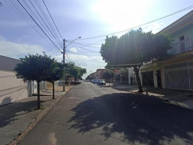 Casa para venda em Parque Santa Felícia Jardim de 131.00m² com 2 Quartos e 2 Garagens
