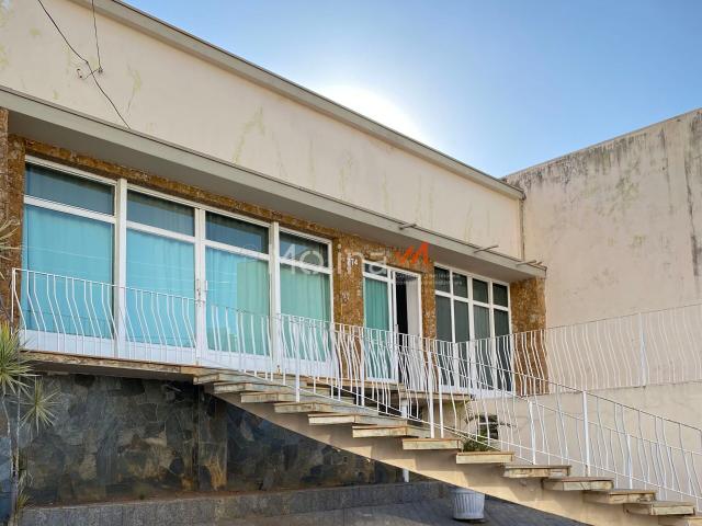 Casa para venda em Parque Santana em Mogi Das Cruzes São Paulo de 296.00m² com 3 Quartos, 1 Suíte e 3 Garagens