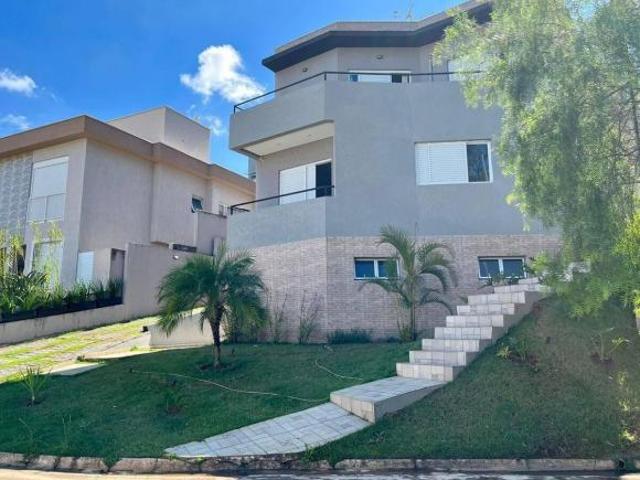 Casa para venda em Parque Sinai de 360.00m² com 4 Quartos, 3 Suites e 4 Garagens