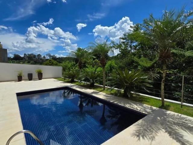 Casa para venda em Parque Sinai de 400.00m² com 5 Quartos, 4 Suites e 4 Garagens