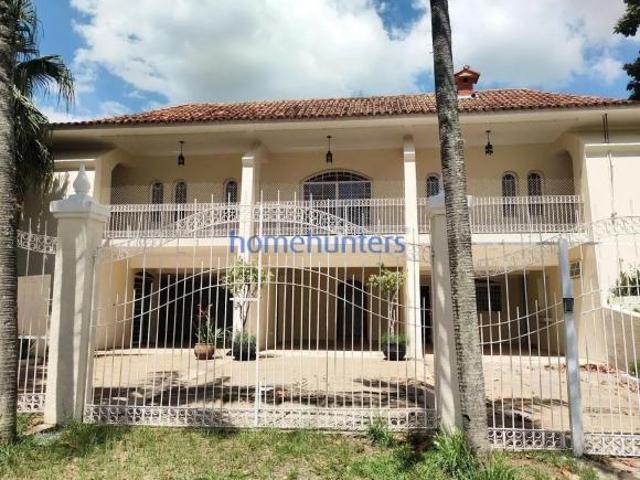 Casa para venda em Parque Taquaral de 709.00m² com 6 Quartos, 2 Suites e 9 Garagens