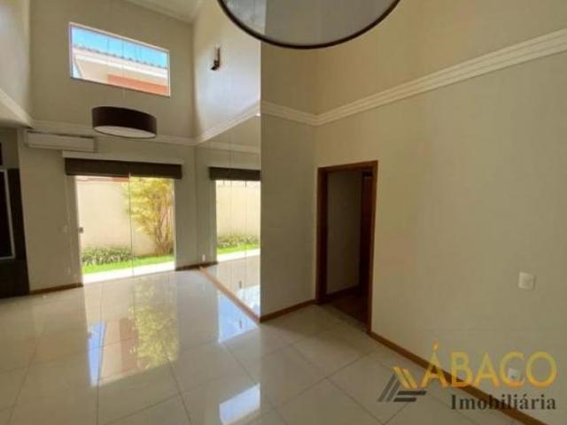 Casa para venda em Parque Tecnológico Damha I São Carlos de 260.00m² com 3 Quartos, 1 Suite e 4 Gara