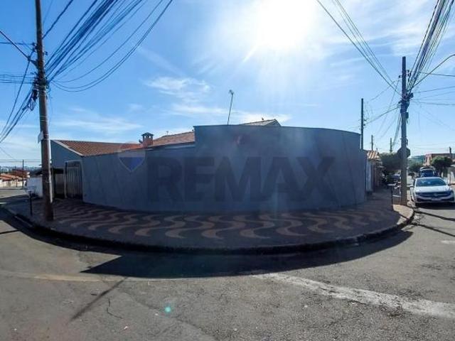 Casa para venda em Parque Tiradentes de 141.20m² com 3 Quartos, 1 Suite e 2 Garagens
