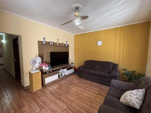 Casa para venda em Parque Universitário de 420.00m² com 4 Quartos, 1 Suite e 5 Garagens