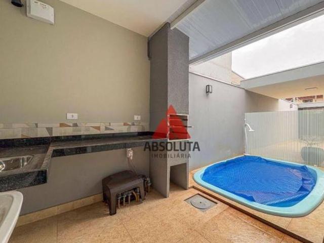 Casa para venda em Parque Universitário de 95.00m² com 3 Quartos, 1 Suite e 2 Garagens