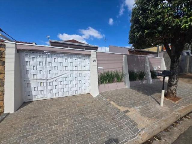 Casa para venda em Parque Via Norte de 174.00m² com 3 Quartos, 1 Suite e 6 Garagens