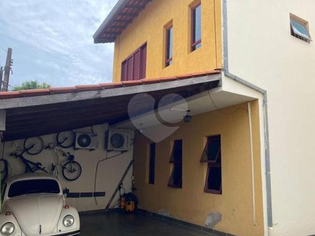 Casa para venda em Parque Via Norte de 250.00m² com 3 Quartos, 1 Suite e 4 Garagens