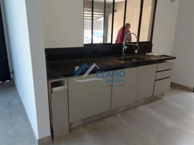 Casa para venda em Parque Viaduto de 144.00m² com 2 Quartos, 1 Suite e 2 Garagens