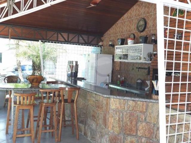 Casa para venda em Parque Village Castelo de 500.00m² com 3 Quartos, 3 Suites e 4 Garagens