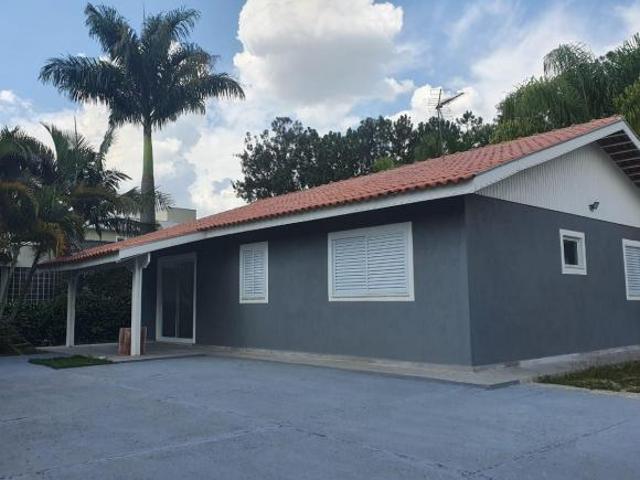 Casa para venda em Parque Village Castelo de 246.76m² com 2 Quartos e 8 Garagens