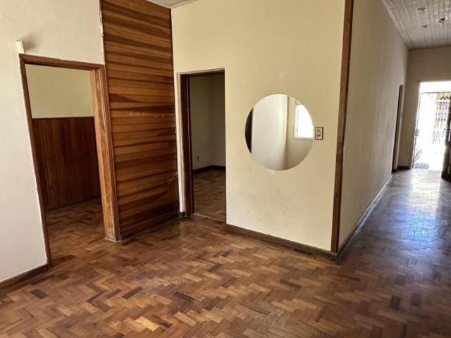 Casa para Venda em Pelotas, Centro, 2 dormitórios, 2 banheiros