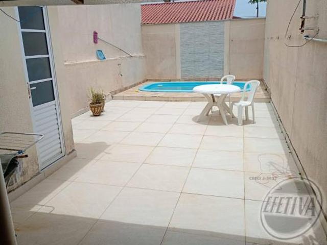 Casa para venda em Perequê de 54.00m² com 2 Quartos e 2 Garagens