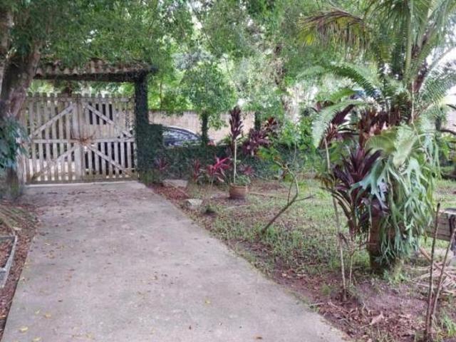 Casa para Venda em Peruíbe, Vila Erminda, 3 dormitórios, 1 banheiro, 2 vagas