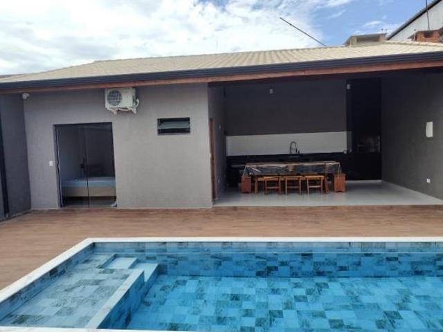 Casa para Venda em Peruíbe, Vila Romar, 1 banheiro, 4 vagas