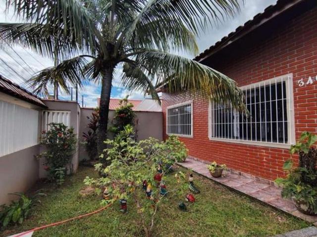Casa para Venda em Peruíbe, Balneario Josedy, 3 dormitórios, 1 suíte, 1 banheiro, 3 vagas