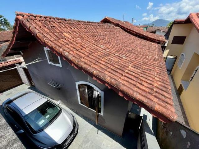 Casa para Venda em Peruíbe, Balneário Oásis, 3 dormitórios, 1 suíte, 2 banheiros, 6 vagas