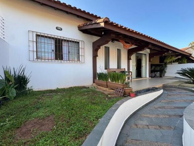 Casa para Venda em Peruíbe, Balneario Stella Maris, 3 dormitórios, 1 suíte, 1 banheiro, 2 vagas