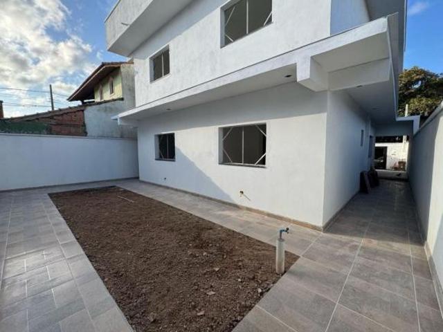 Casa para Venda em Peruíbe, Belmira Novaes, 2 dormitórios, 1 suíte, 1 banheiro, 2 vagas