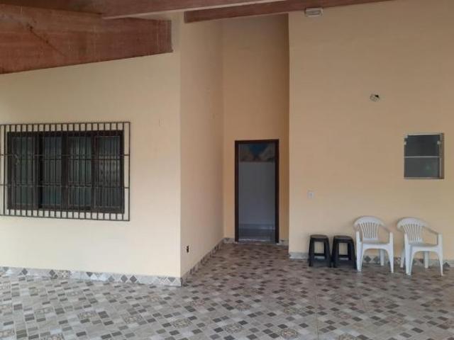 Casa para Venda em Peruíbe, Belmira Novaes, 2 dormitórios, 1 suíte, 2 banheiros, 4 vagas